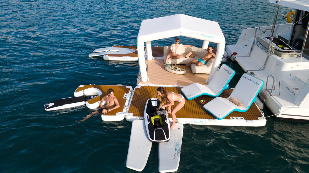 Yachtbeach Foil Ramp - Yachtbeach - Welcome to Luxury Floating